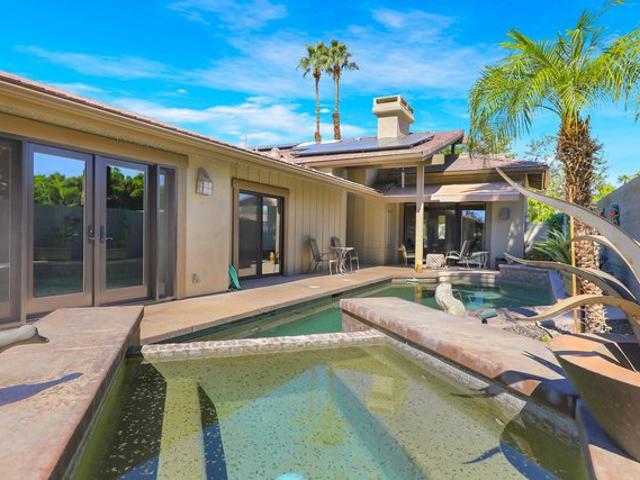 406 Red River Rd, Palm Desert, CA 92211