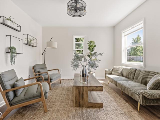406 W 2nd Street