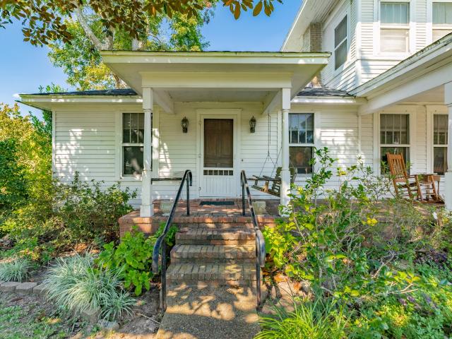 406 W Washington Street