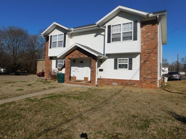 406 W Cale St, Monett, MO 65708