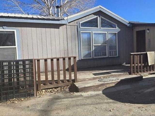 406 W Crowell Field Rd, Round Mountain, NV 89045