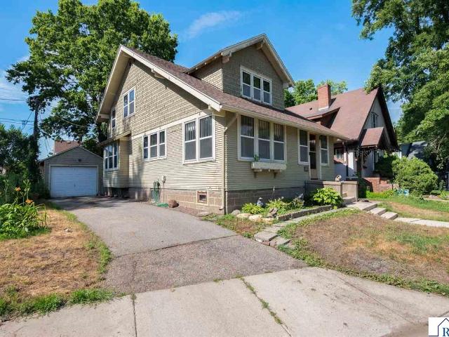 406 W Lewis Street