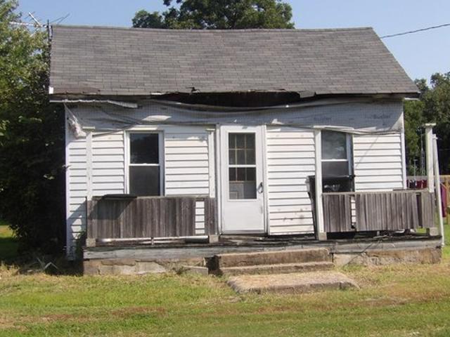 406 W Main St, Norris City, IL 62869