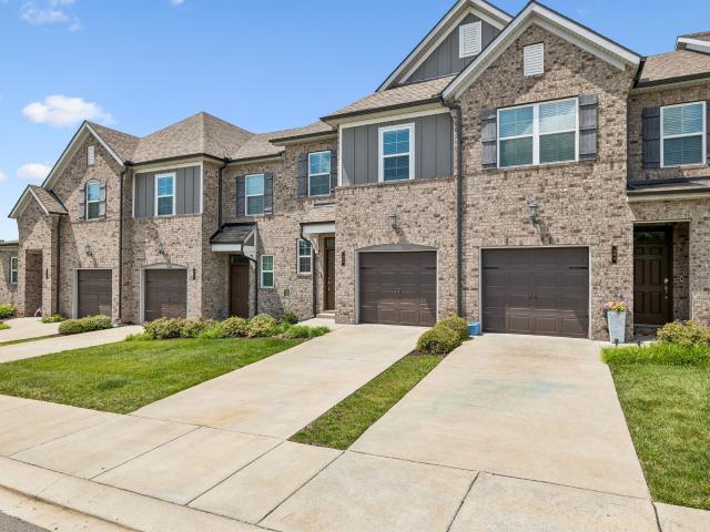 406 Wooden Shoe Way