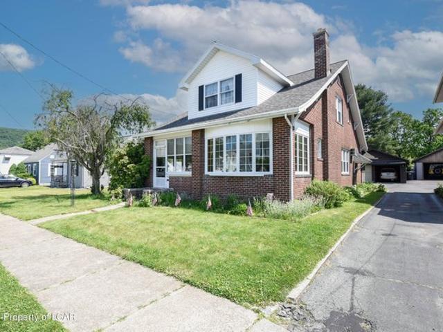 406 Washington Ave, Wyoming, PA 18644