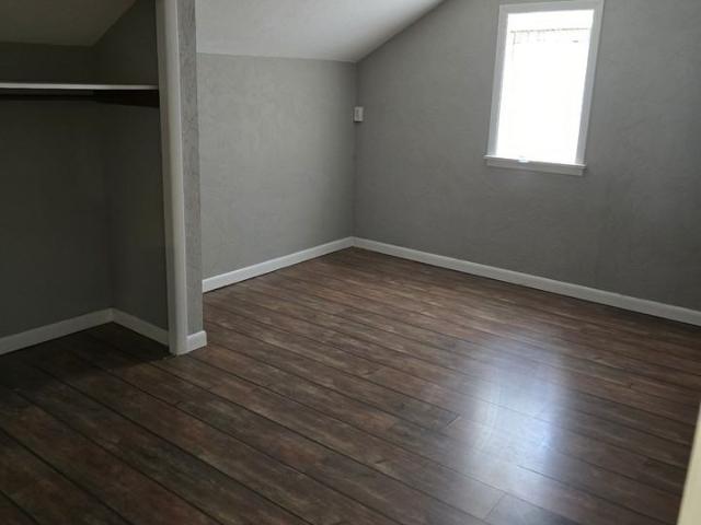 406 West Maple Street 2 Bedroom Apartment for Rent at 406 W Maple St, Johnson City, TN 37604