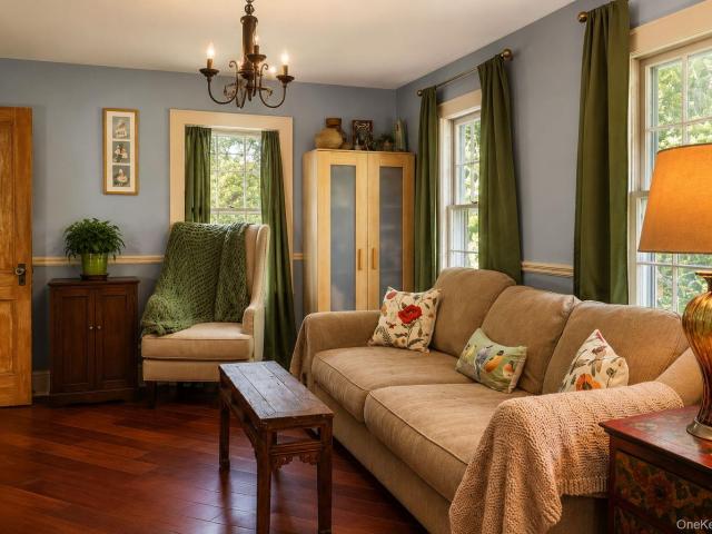 406 Upper Mountain Road