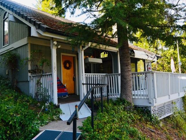 40748 Foxboro Ct, Bass Lake, CA 93604