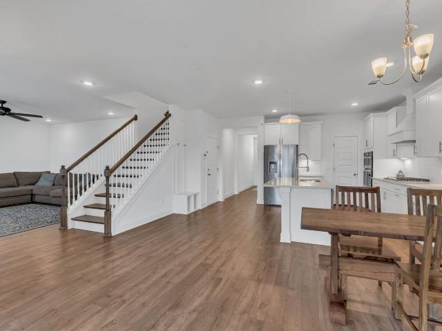 4076 Magnolia Farms Dr
