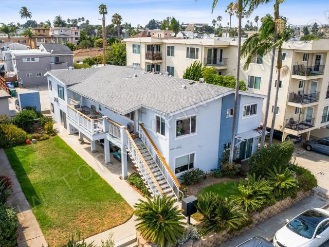 4076 4080 1/2 Crown Point Drive 2 Bedroom Apartment for Rent at 4076 1/2 Crown Point Dr, San Diego, CA 92109 Pacific Beach