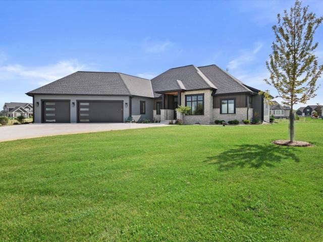 4077 Hawthorn Farm Ct