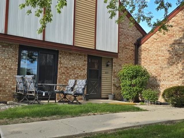 4077 W College Ave, Franklin, WI 53132