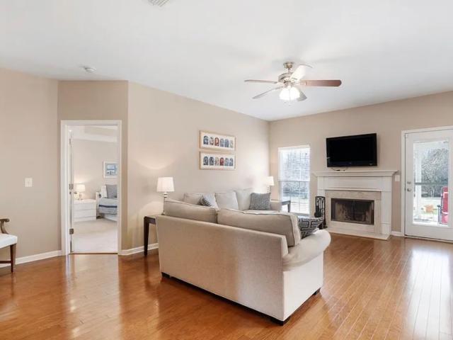 4078 Locerbie Cir