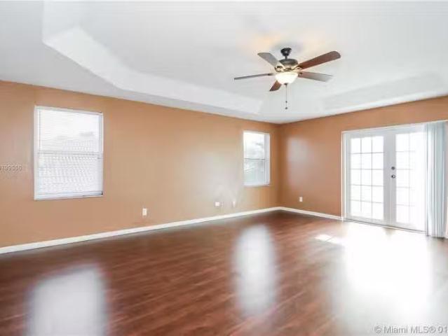 40797259 17904 Southwest 35th Street