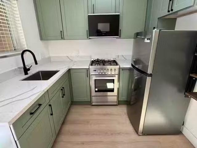 4079 Clairemont Drive 4079 Clairemont Dr