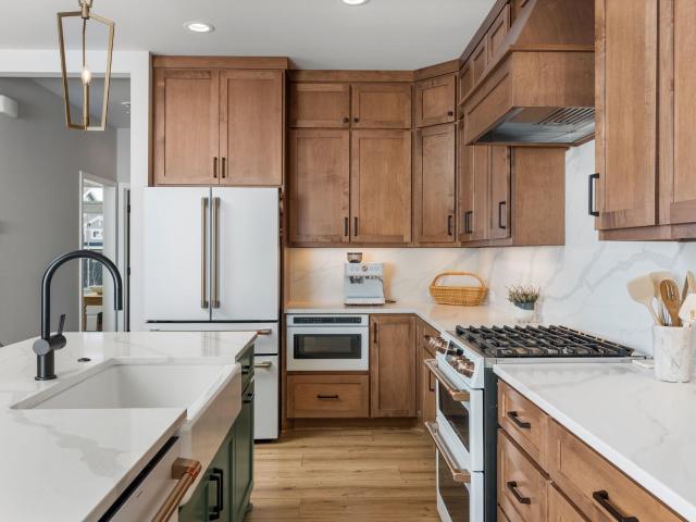 4070 Great Bridge Dr, DeForest, WI 53532 | MLS #2025