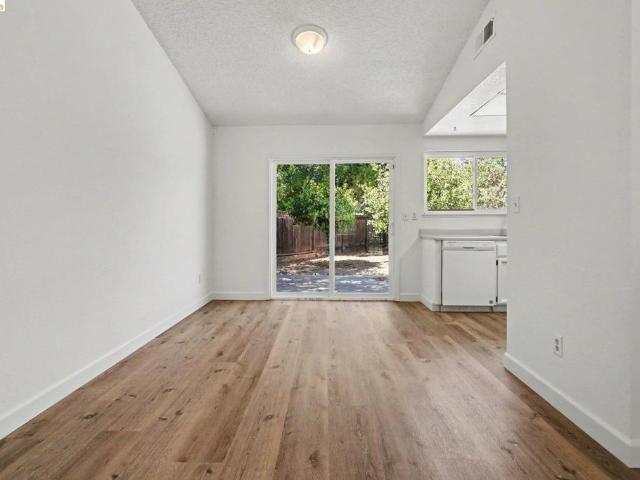4070 S Royal Links Cir
