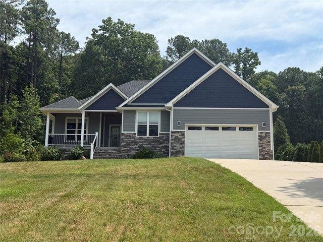 4072 Barbrick St, Sherrills Ford, NC 28673