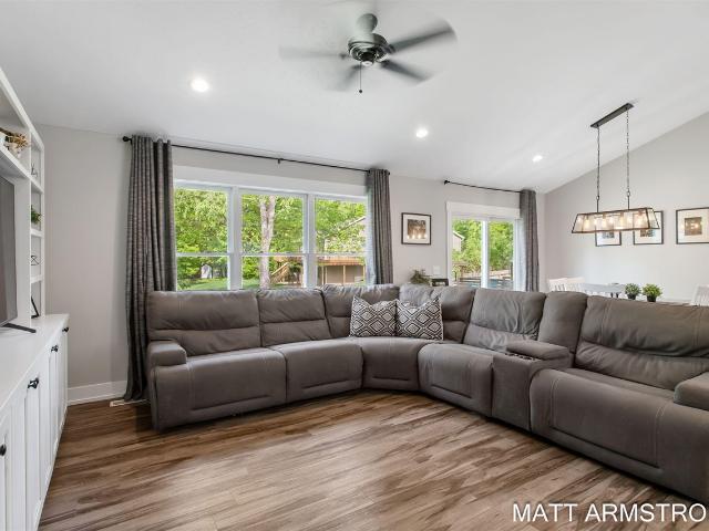 4072 Ronalds Road
