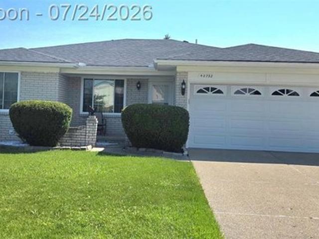 40732 Gulliver Dr, Sterling Heights, MI 48310