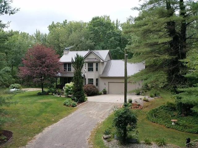 4073 Bernthal Rd, Standish, MI 48658