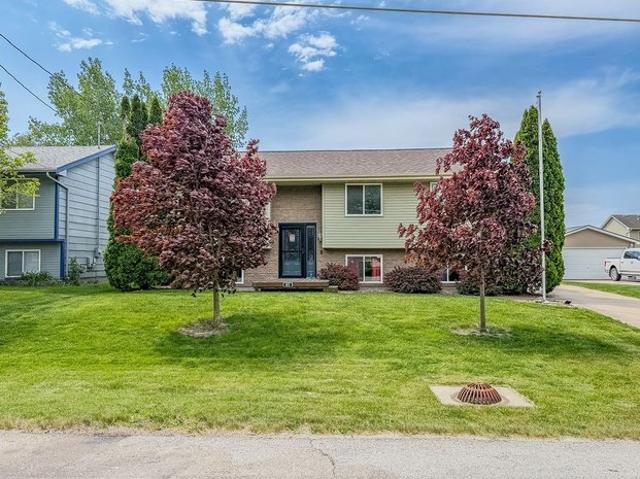 407 2nd St SE, Bondurant, IA 50035