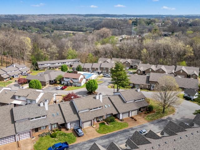 407 Country Club Ct
