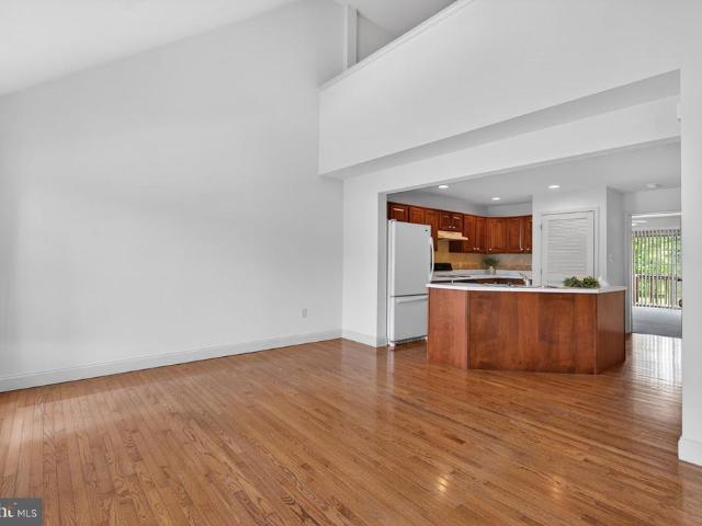 407 Cobblestone Lane