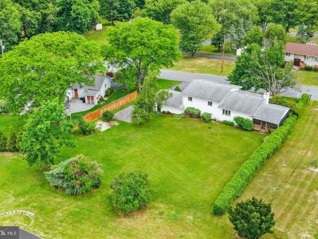 407 Colonial Drive