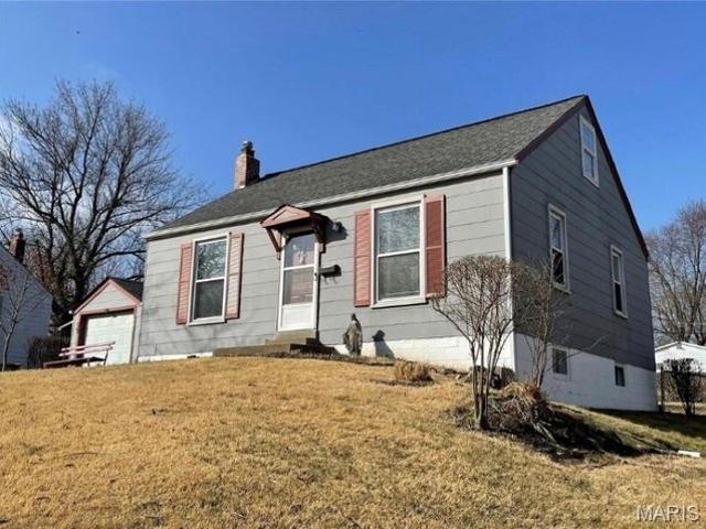 407 Coppinger Dr, Ferguson, MO 63135