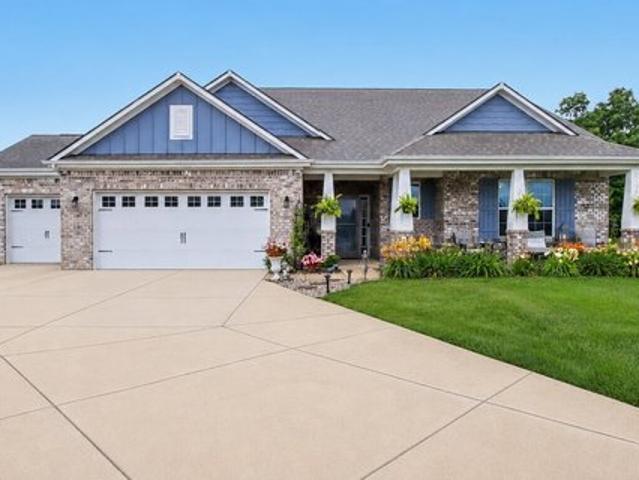 407 Cardinal Dr, Jamestown, IN 46147