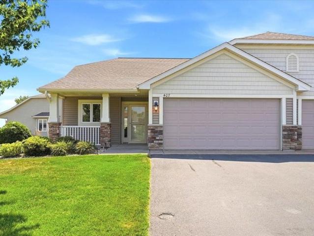 407 Cassandra Dr Unit 33, New Richmond, WI 54017