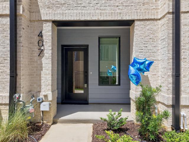 407 Chatham View Road