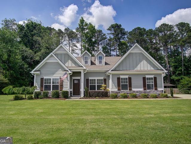 407 Benstone Dr NE, Calhoun, GA 30701