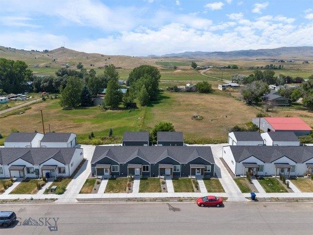 407 Brookline St Apt D, Livingston, MT 59047