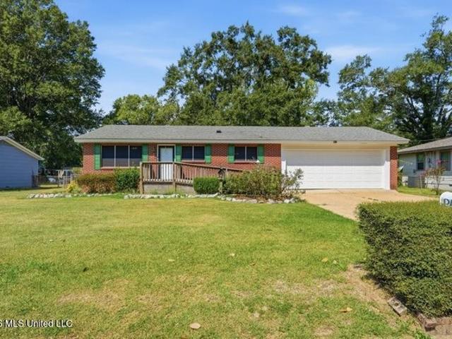 407 Gatewood Dr, Pearl, MS 39208