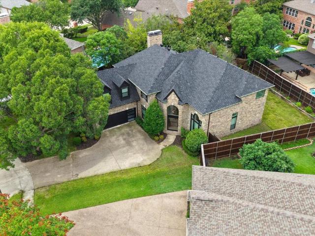 407 Greenway Court