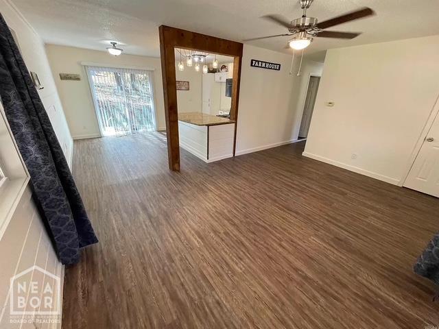 407 Dove Ln