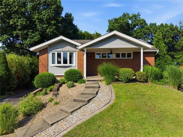 407 Dunbar Dr, Pittsburgh, PA 15235