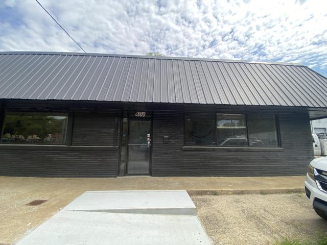 407 E Vine St