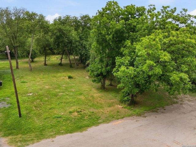 407 E Daniel St Lot 1B, Uvalde, TX 78801