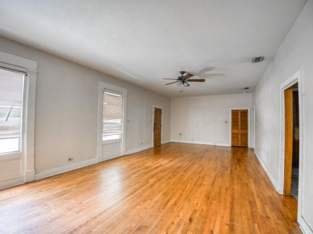 407 E Kolstad Street