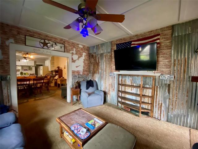407 E Main Street