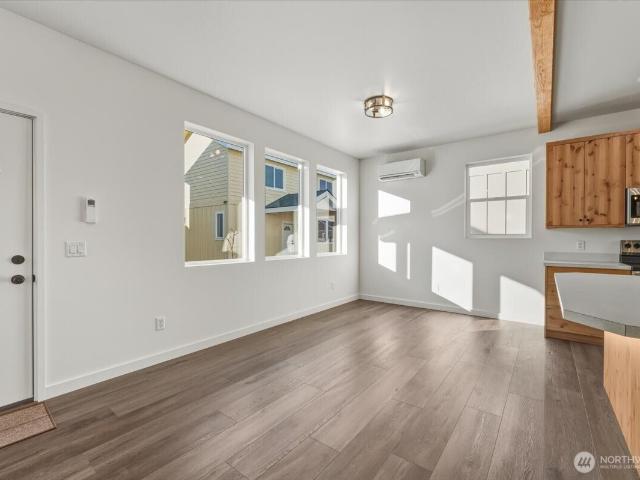 407 E Okanogan Avenue