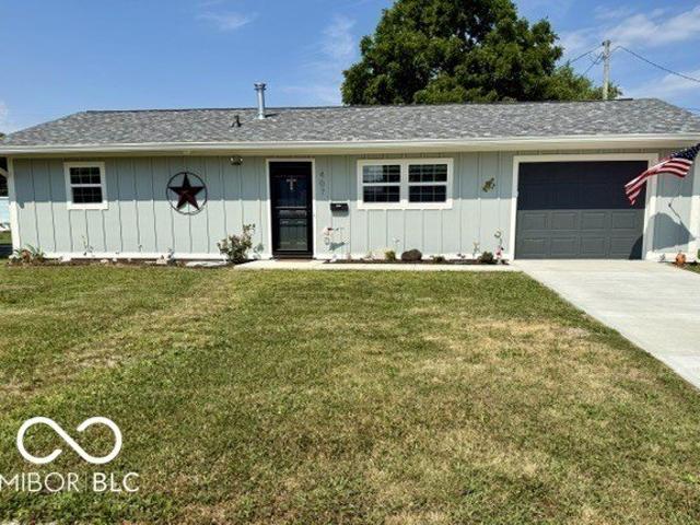 407 Eberhart Dr, Shelbyville, IN 46176