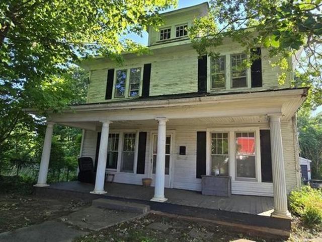 407 Forest St, Martinsville, VA 24112