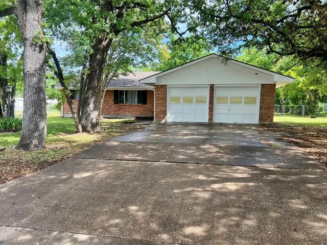 407 Fairway Drive