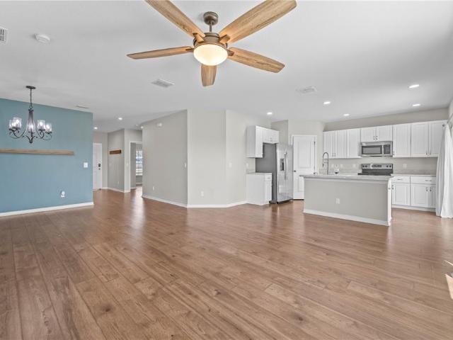 407 Kestrel Dr, Groveland, FL 34736 | MLS #O6376 | Compass