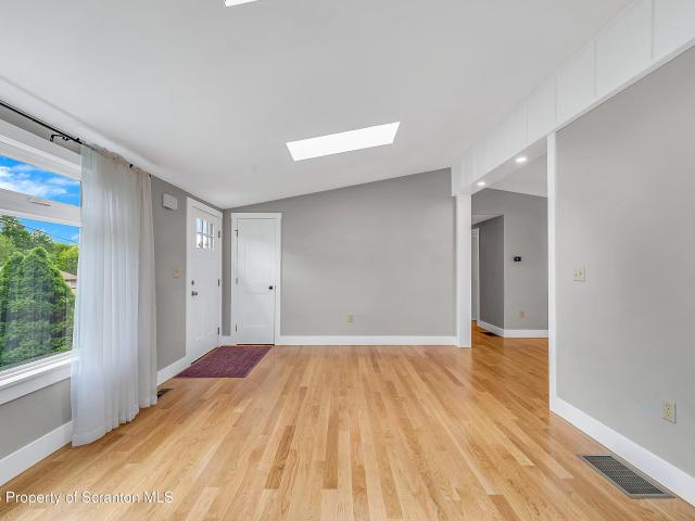 407 Kingsley Boulevard