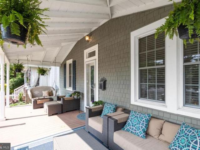 407 Howard St, Riverton, NJ 08077